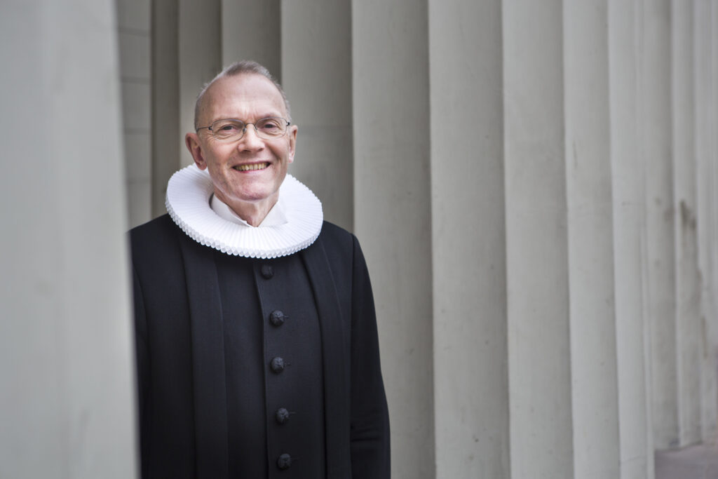 Podcast: Morgenandagten er et spejl af en fælles dansk tro - KLF, Kirke ...